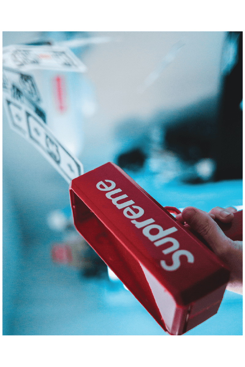 SUPREME GUN POSTER – PosterFi